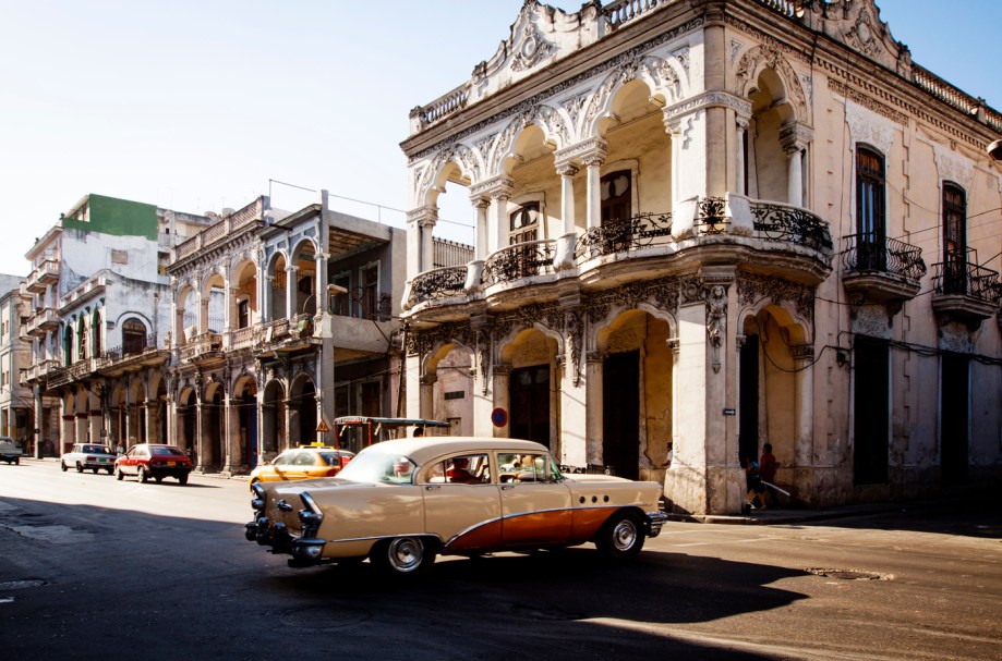 Lesson02_B_Mark Making Shadows_Example01 | Citizen Sketcher